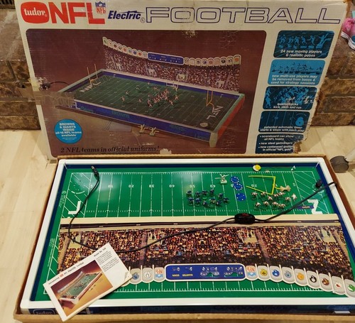 Vintage 1960s Tudor NFL Electric Football game #620 original box Browns ...