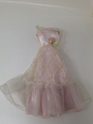 1977 BARBIE GET UPS 'N GO DRESS #9738 PINK & WHITE LIGHT IN THE NIGHT ...