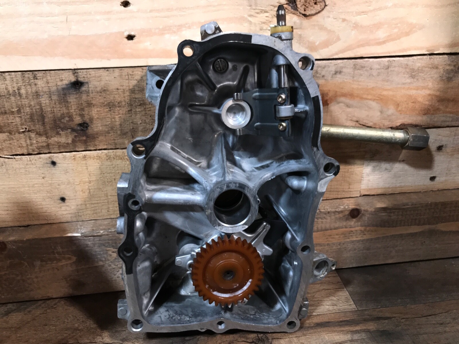 John Deere GT235 Briggs & Stratton 350777 Engine Block Crank Case W ...