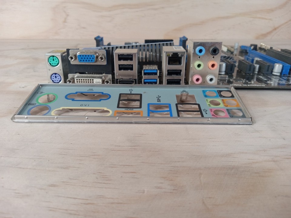 MSI A75A-G55 - Motherboard - ATX - Socket FM1 - CPU AMD-A4 3300 APU HD ...