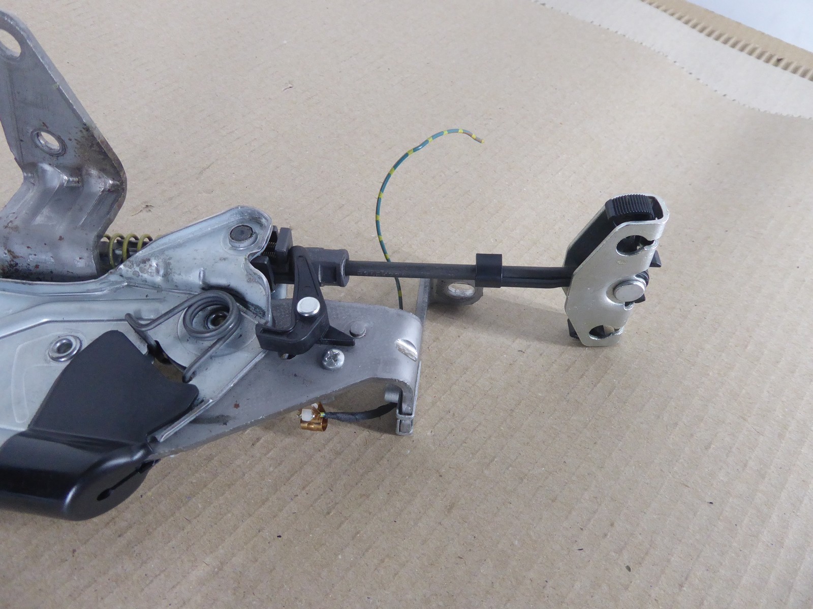 E Emergency Hand Brake Lever Handle Grip Metal Mechanism OEM BMW E90 ...