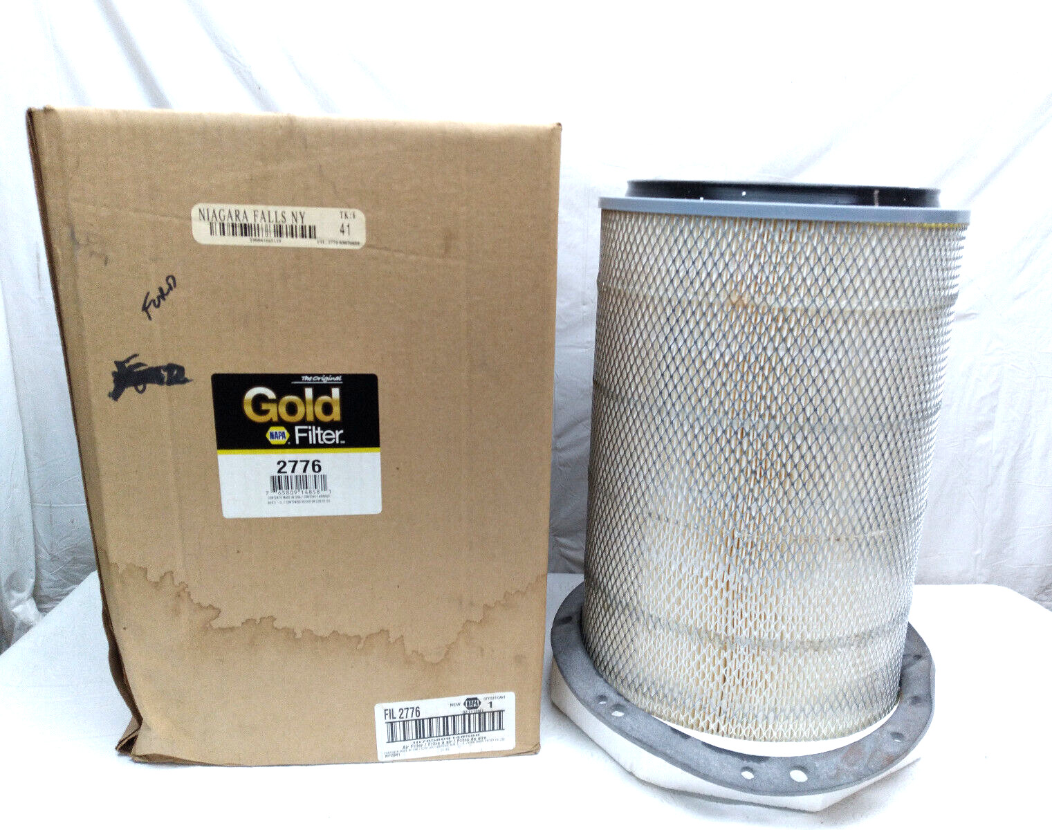 NAPA 2776 - Air filter cross reference