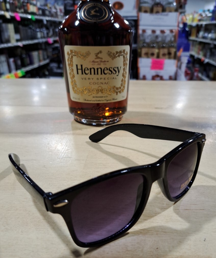 NEW:HENNESSY COGNAC "HENNY" SUNGLASSES/BLACK PLASTIC WITH WHITE ...