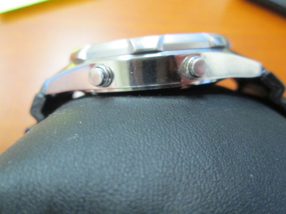 Vintage Casio AMW-320R 2701 Arnie Dive Wristwatch Champagne Dial ...