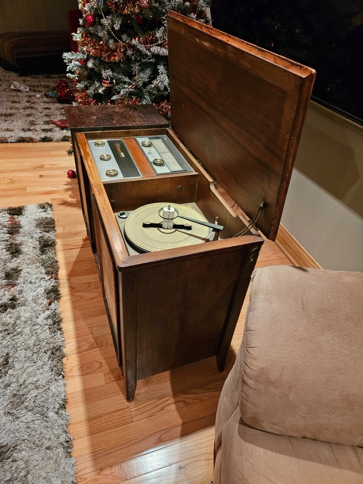 Vintage Zenith Stereo & Record Player console cabinet | eBay