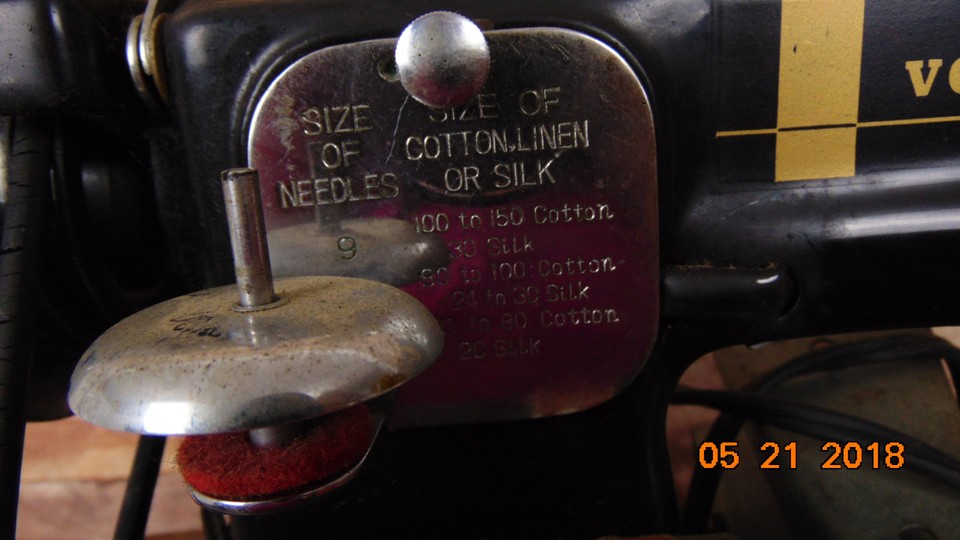 Vintage Sewing Machine deluxe vogue stitch spiegel Model 265RQL | eBay