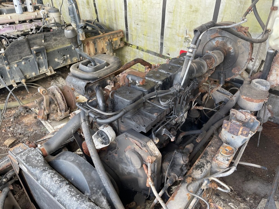 DAF CUMMINS 6B ENGINE COMPLETE IN CHASSIS WITH SPICER GEARBOX AND ALL ...