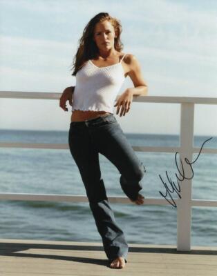 Jennifer Garner Signed Autograph 11x14 Photo - Young Barefoot Beauty ...