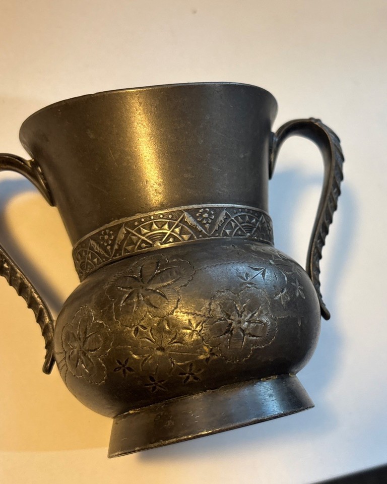 Vintage PAIRPOINT Mfg Co Quadruple Silver Plate Cup Vase Trophy Floral ...