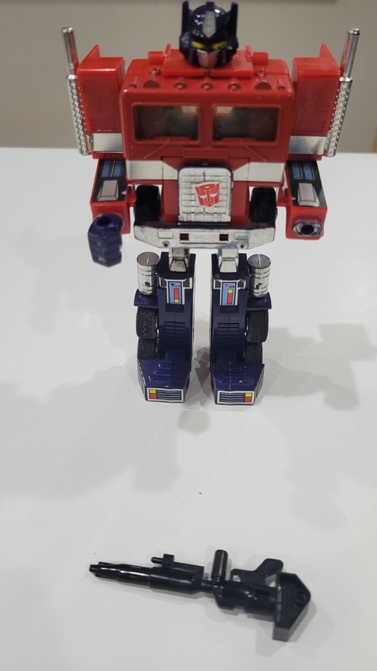 Vintage 1982 Hasbro Transformers G1 Optimus Prime - Just Missing 1 Hand ...
