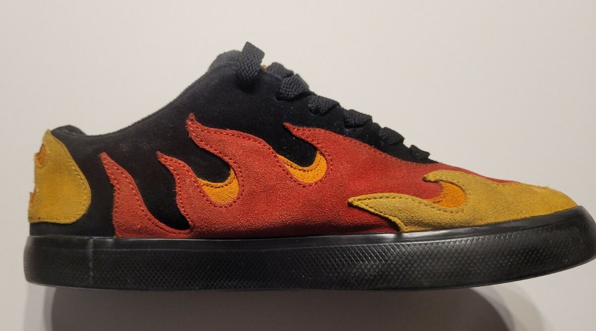 AIRWALK SCOACH / FLAME / SINGE 90's Vintage Skateboard AIRWALK SCOACH / FLAME / SINGE 90's Vintage Skateboard