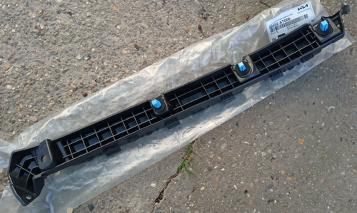 Genuine Kia Niro Right Rear Bumper Bracket 2023 Part 86652-AT000 New | eBay