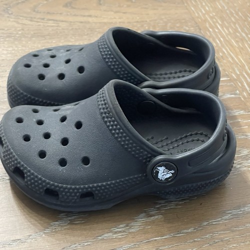 Crocs Classic Clog Child Size 5 Black Waterproof Slip On Logo Summer ...