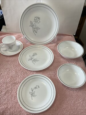 Vintage Corelle by Corning Solitary Silver Gray Rose 7 piece set Mint ...
