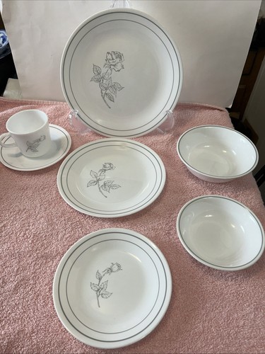 Vintage Corelle by Corning Solitary Silver Gray Rose 7 piece set Mint ...