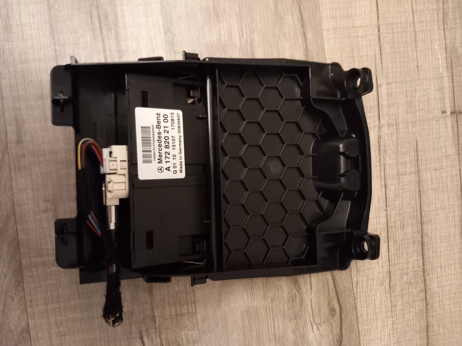 2017 MERCEDES a Class W176 USB Port A1728202100 for sale online | eBay