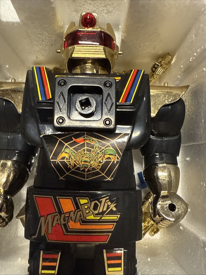 1985 NUTRON BOTIX & JETA BOTIX BATTERY OPERATED CHENG CHING TOY ROBOT ...