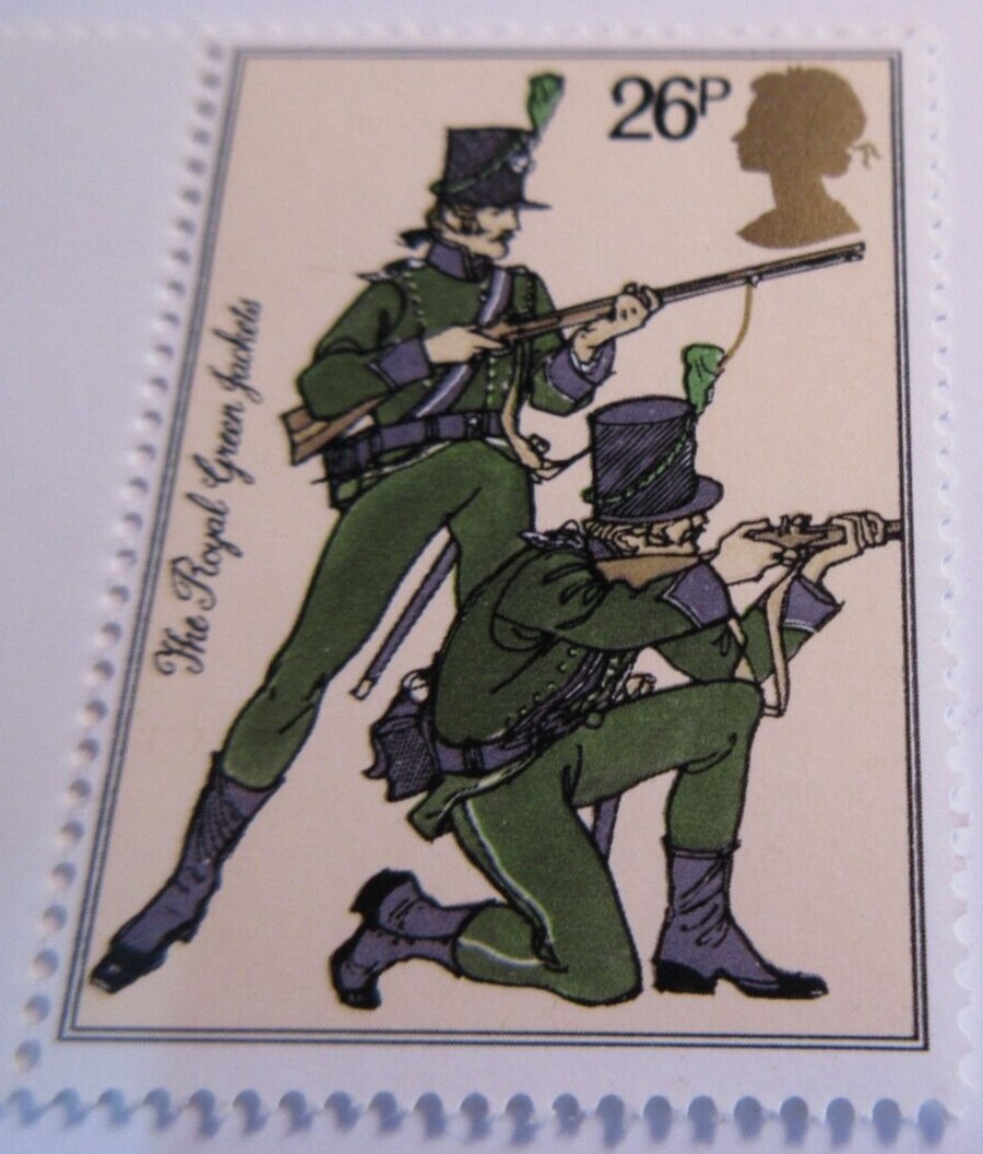 1983 BRITISH ARMY UNIFORMS GUTTER PAIRS 8 STAMPS MNH IN CLEAR FRONTED ...