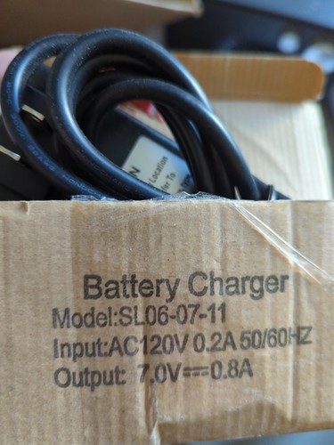 SL06-07-11 7V AC/DC Battery Charger for 6V Ride On Cars Quad ATV Kid ...