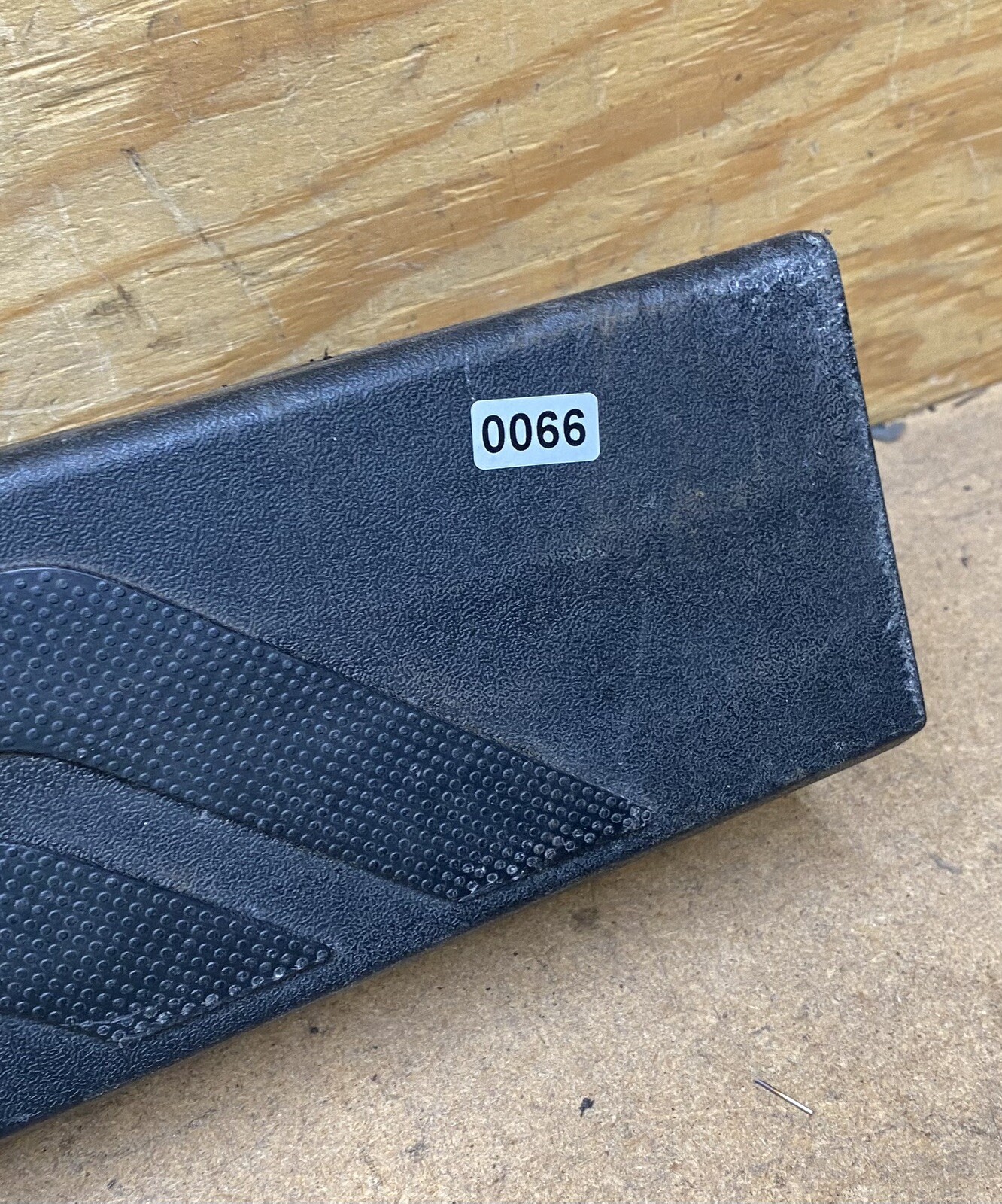 2019-2020 Toyota Tundra Tailgate Upper Cap | 65717-0C080 | Genuine OEM ...