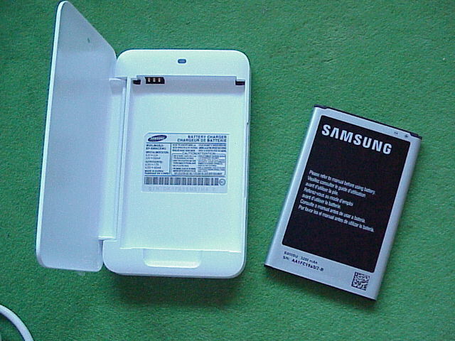 OEM Samsung External Battery Dock Charger EP-B800CEWU White W/Battery ...