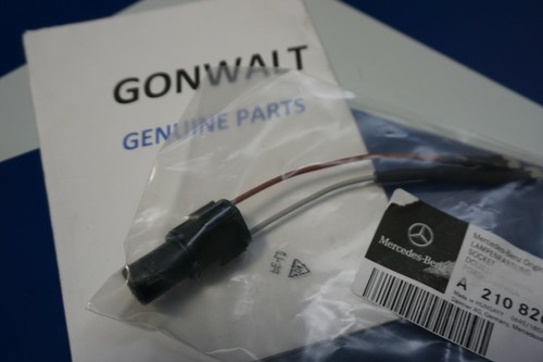 Mercedes Benz Factory Bulb Socket Clearance Light Lamp Holder E CLK ...