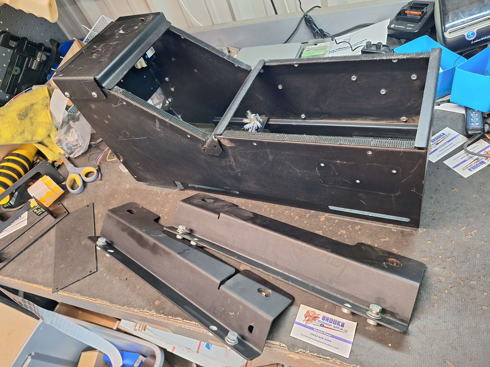 Gamber Johnson 2015-2020 Chevy Tahoe center console MISSING RAILS 7160 ...