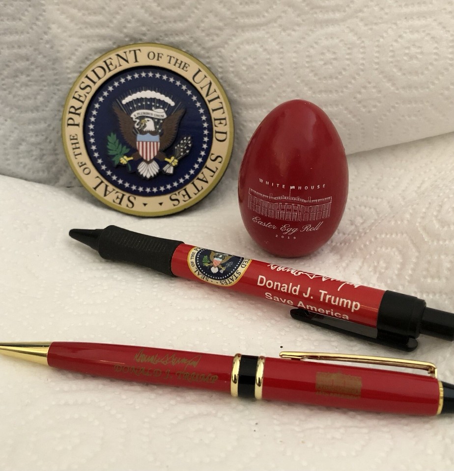 4 TRUMP PEN EAGLE SEAL 2 BLUE & 2 RED GOLD SIGNATURE PRES REPUBLICAN ...