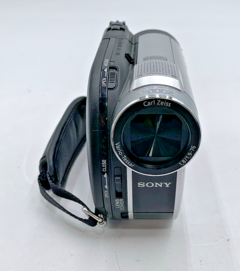 Sony DCR-DVD610 Handycam Hybrid Movie Recording 40x Optical Zoom 2000x ...