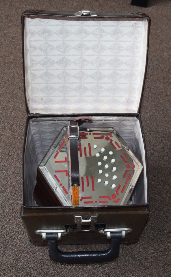 Bastari 30 Button Concertina - Made In Italy Comes with Case. | eBay