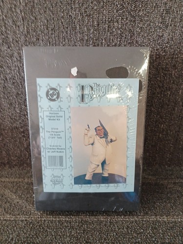 Horizon DC 37310 The Penguin 1:8th Scale Model Kit Sealed | eBay