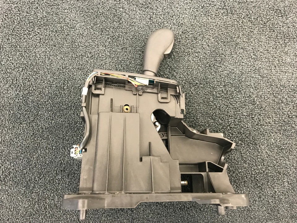 04-13 Volvo S40 V50 C30 C70 Automatic Floor Shifter Assembly 30759652 ...