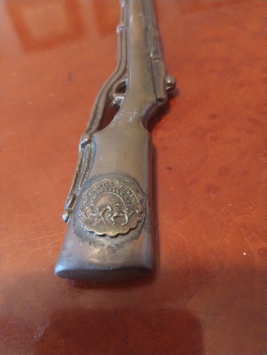 VINTAGE CHURCHILL DOWNS KENTUCKY LONG RIFLE WITH VINTAGE LOGO NICE | eBay