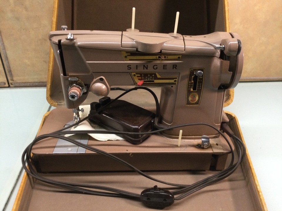 ⭐Singer 328K Vintage Sewing Machine with foot pedal & Case | eBay