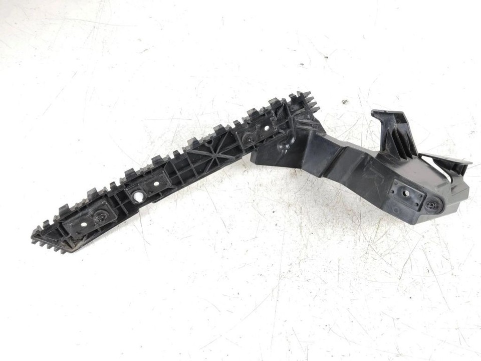 Ford Mustang Mach-E 2021 Right rear bumper mounting bracket ...