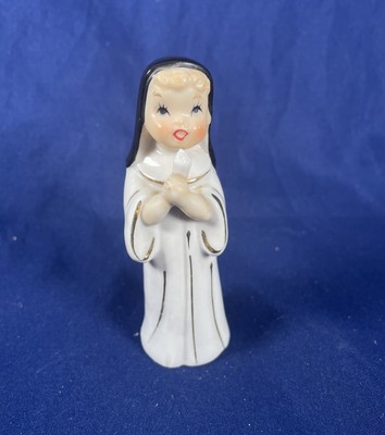 Statues & Figures - Porcelain Nun