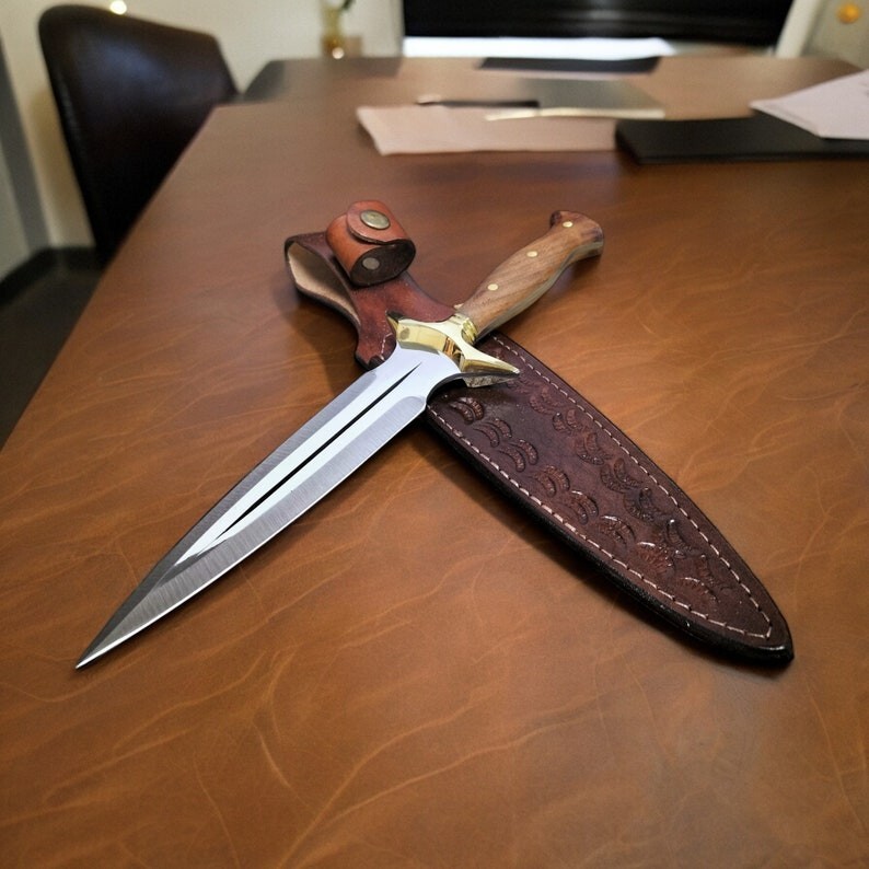D2 Steel Dagger Knife , Handmade Fairbairn Sykes Knife with Case ...