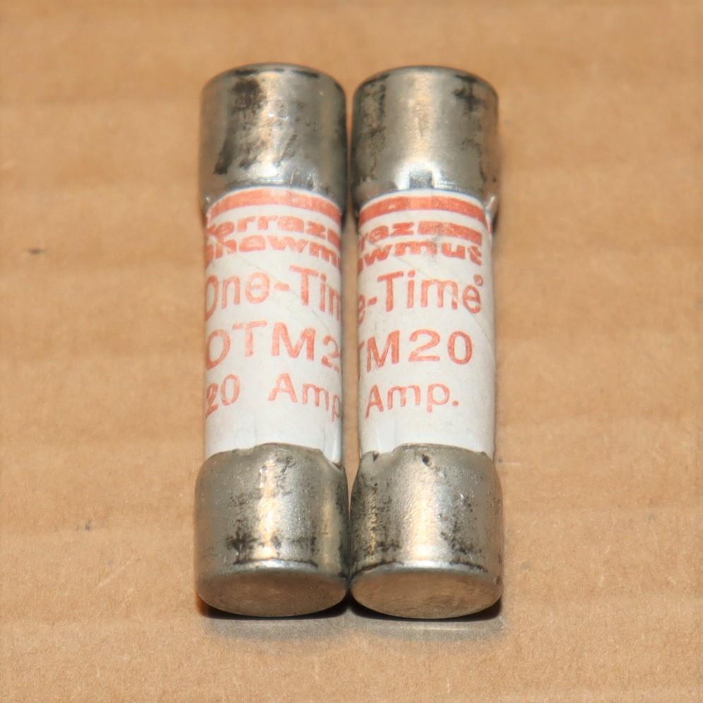 One Lot of 2 Shawmut One Time OT20 20 Amp Fuses | eBay