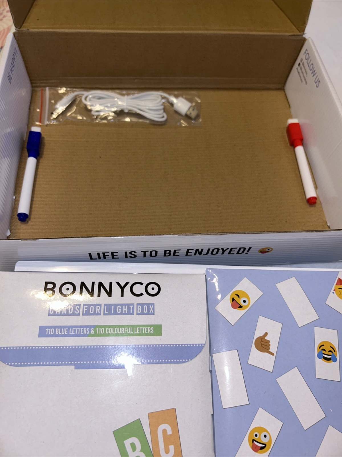BONNYCO Blue Cinema LED Light Box - 220 Letters and 180 Emojis | eBay