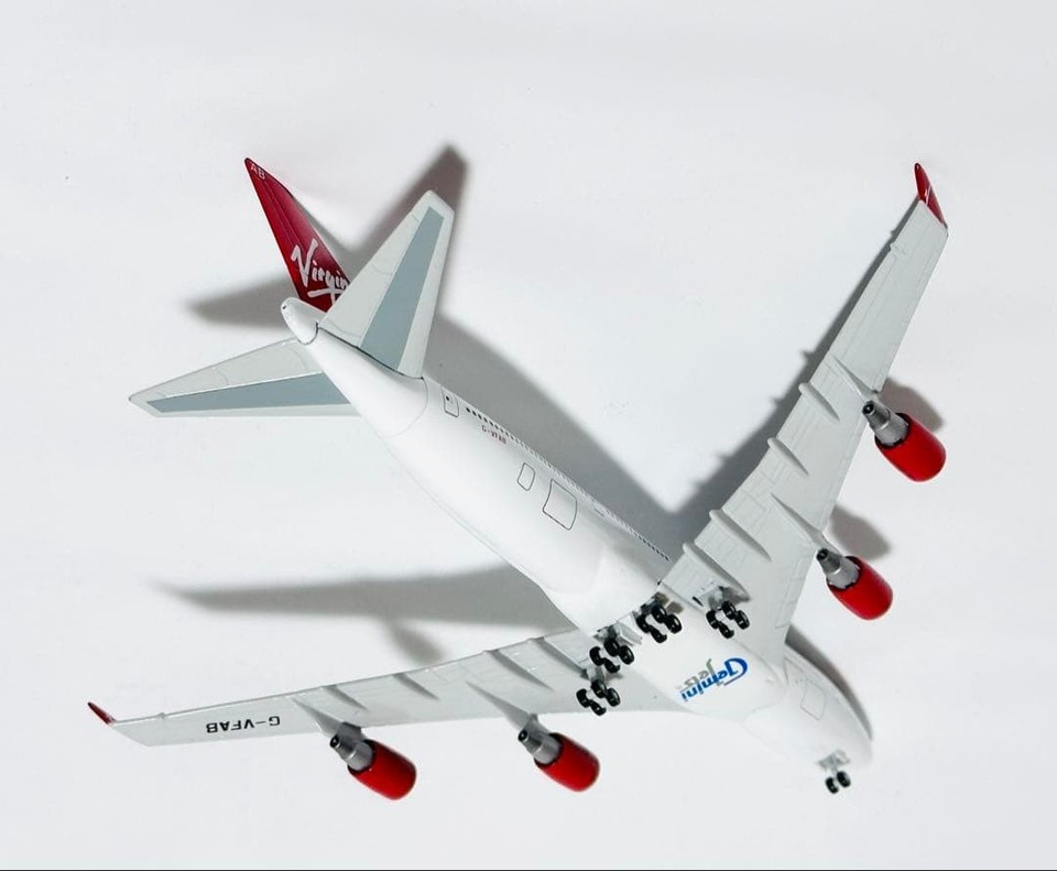 Gemini Jets 1/400 Diecast Model 747-4Q8 Virgin Atlantic with Landing ...