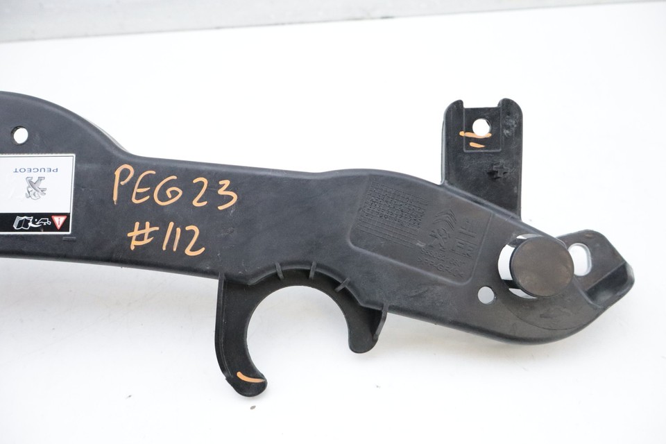 2023 PEUGEOT PARTNER K9 FRONT DRIVER SIDE HEADLIGHT BRACKET 9830521680 ...