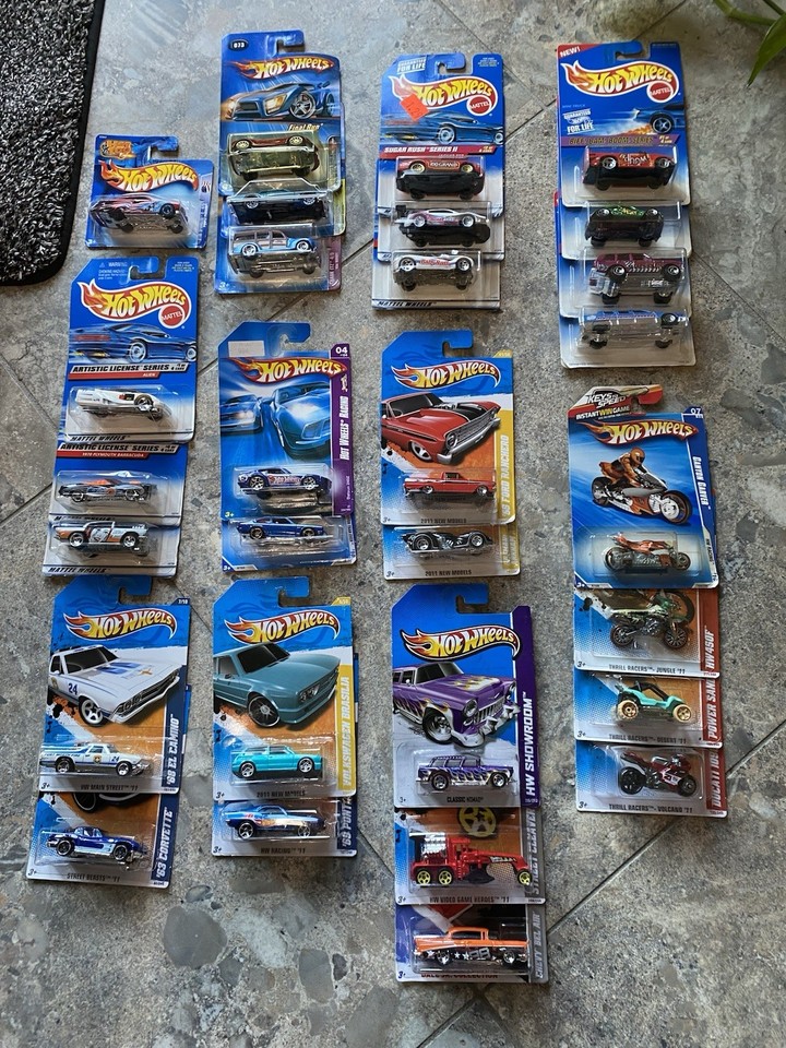 NOS Hot Wheels Lot Of 29 Mixed Random From 1997-2011 Muscle Cars ...