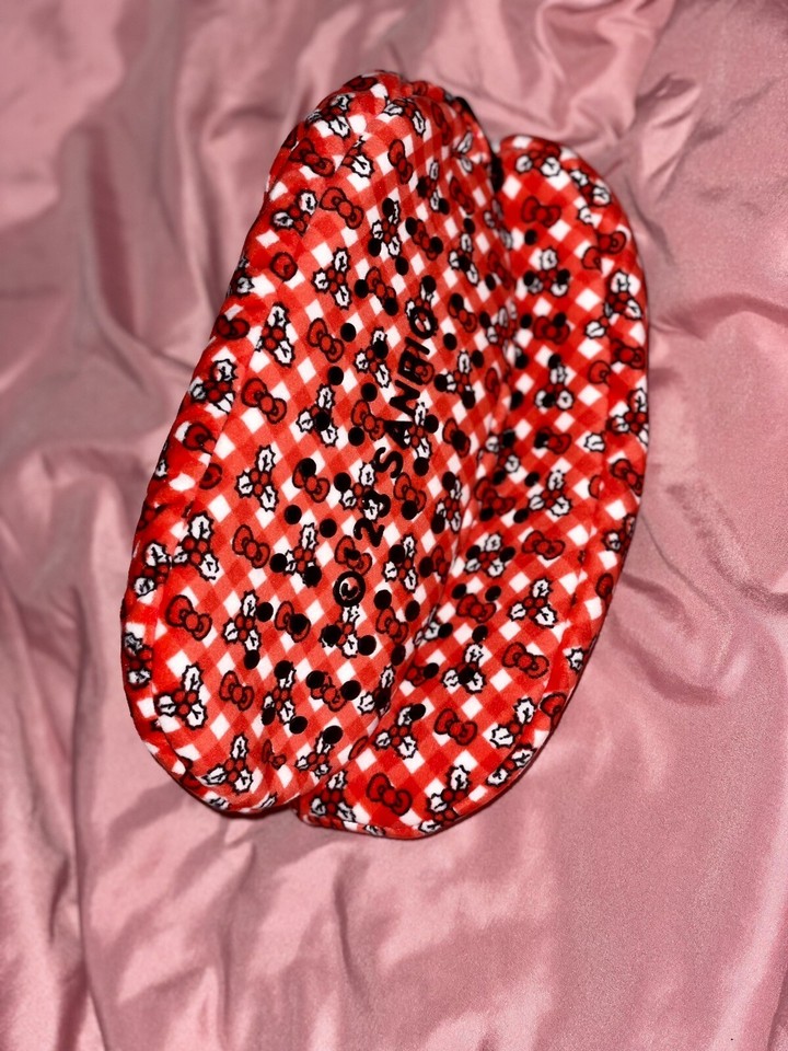 Hello Kitty Fuzzy Babba Slipper Socks | eBay