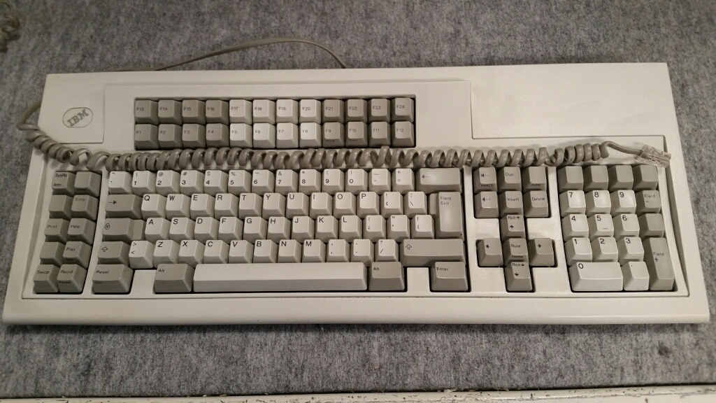 IBM 1395660 122K KEYBOARD 3477 3476 3488 3489 3486 3487 Twinax Enhanced ...