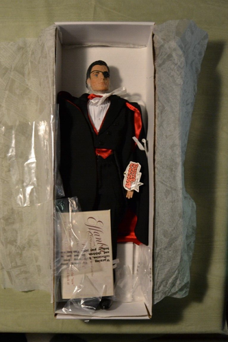 Tonner Brenda Starr Reporter Mystery Man Basil St. John 2004 BJ1400 NIB ...