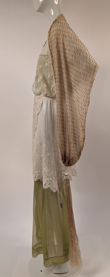 BEAUTIFUL UNUSUAL EDWARDIAN GLASS BEADED STOLE FOR DRESS W HUGE TASSEL ...