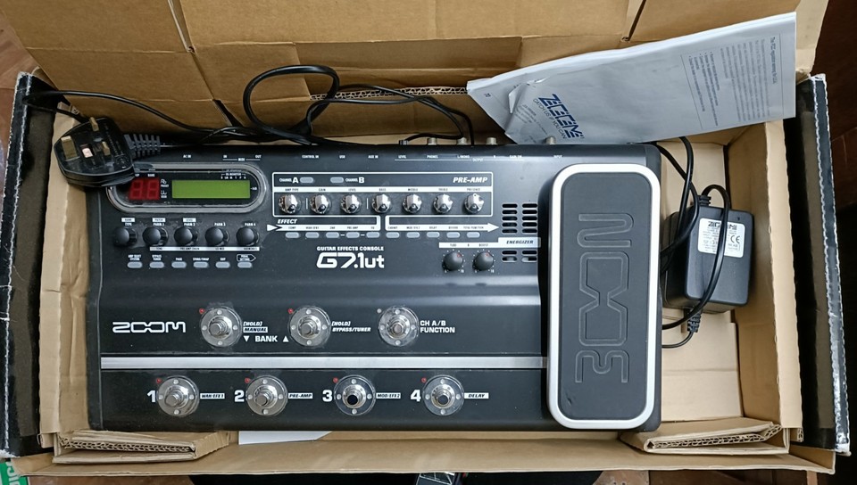 ZOOM G7.1UT ELECTRIC GUITAR MULTI EFFECTS UNIT WITH BOX & INSTRUCTIONS ...