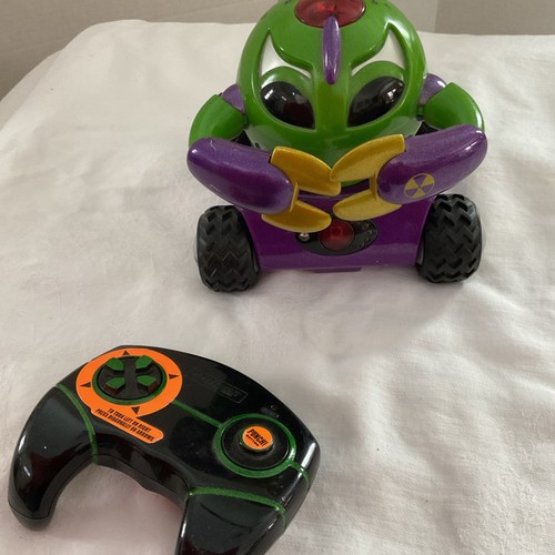 2000 Trendmasters Rumble Robot Diamond Series Bitor Battle Bot Team Red ...