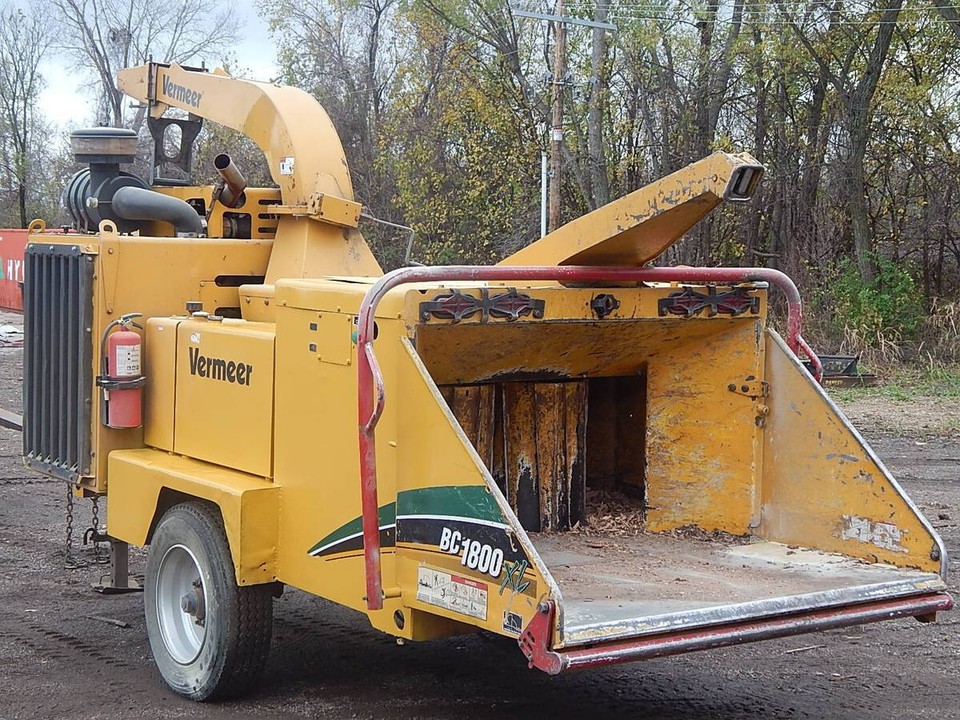 2014 vermeer bc1800xl chipper with winch 19" chipping capacity well ...