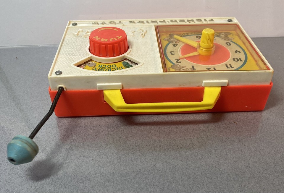 VINTAGE FISHER PRICE Toy CLOCK RADIO PLAYS HICKORY DICKORY DOC - WORKS ...